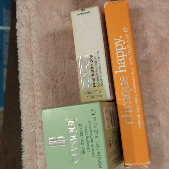 Clinique | Makeup | Clique Bundle | Poshmark